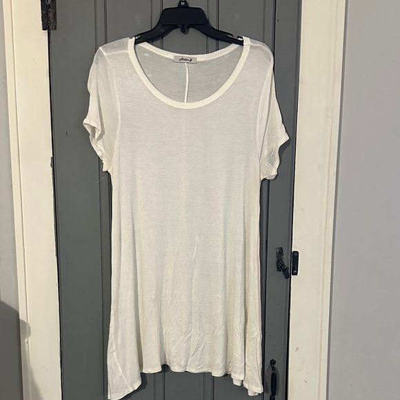 aiden y | Dresses | Aiden White Short Sleeve Tunic | Poshmark